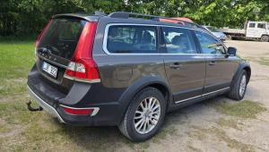 Brown Volvo XC70 2014 in Vilnius, with an engine capacity of 1.97 L and mileage of 308 thousand km for 7500 €, photo 4 on AUTOMOTO.COM.LV