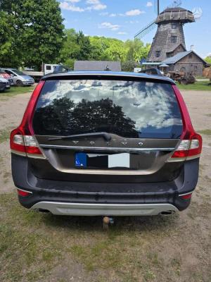 Brown Volvo XC70 2014 in Vilnius, with an engine capacity of 1.97 L and mileage of 308 thousand km for 7500 €, photo 6 on AUTOMOTO.COM.LV