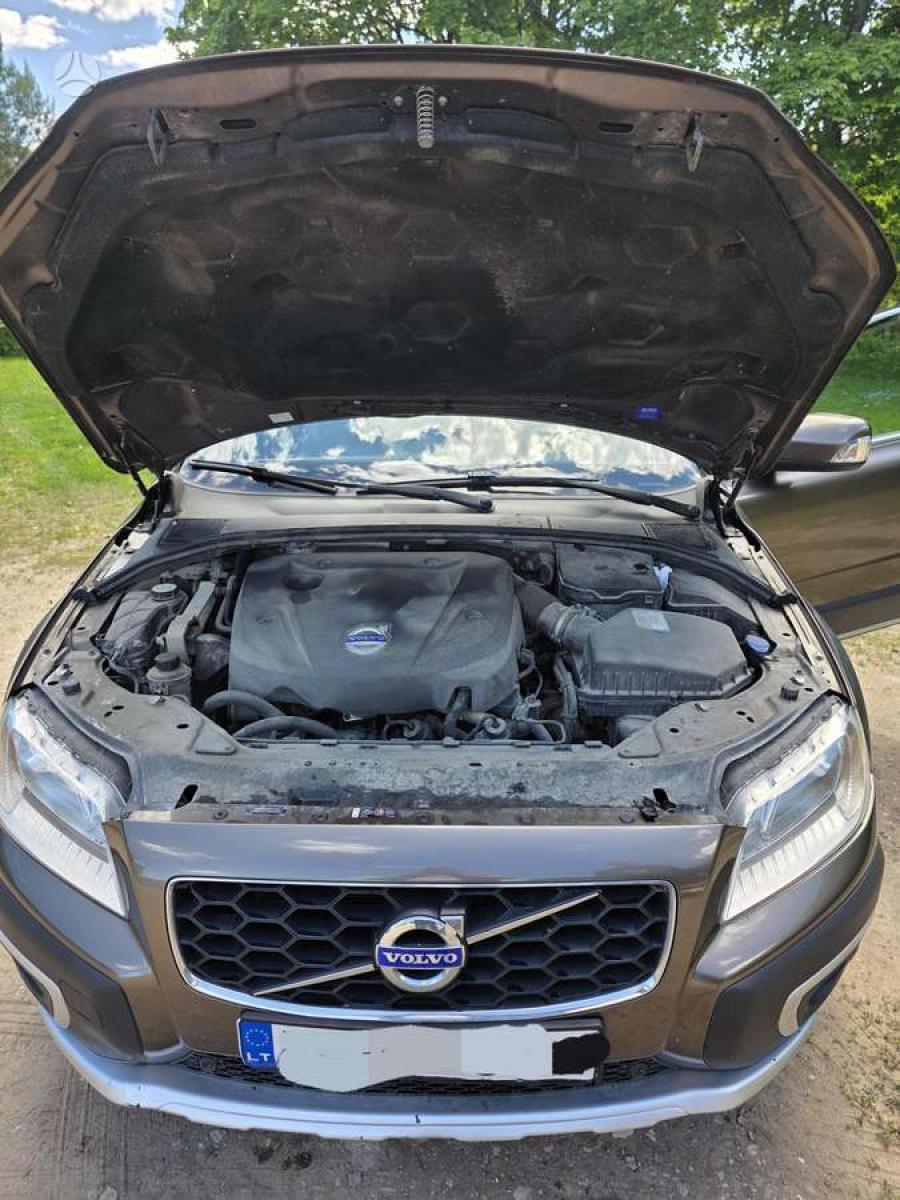 Brown Volvo XC70 2014 in Vilnius, with an engine capacity of 1.97 L and mileage of 308 thousand km for 7500 €, photo 7 on AUTOMOTO.COM.LV