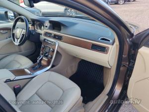 Brūns Volvo XC70 2014 Tallina, ar dzinēja tilpumu 2.40 L un nobraukumu 270 tūkst. km par 12499 €, foto 14 vietnē AUTOMOTO.COM.LV