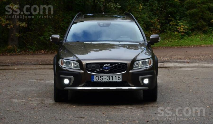 Brūns Volvo XC70 2014 Rīga, ar dzinēja tilpumu 2.40 L un nobraukumu 366 tūkst. km par 11990 €, foto 4 vietnē AUTOMOTO.COM.LV