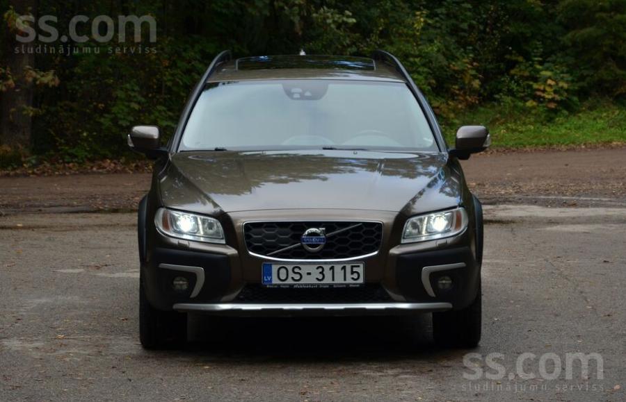 Brūns Volvo XC70 2014 Rīga, ar dzinēja tilpumu 2.40 L un nobraukumu 366 tūkst. km par 11990 €, foto 5 vietnē AUTOMOTO.COM.LV