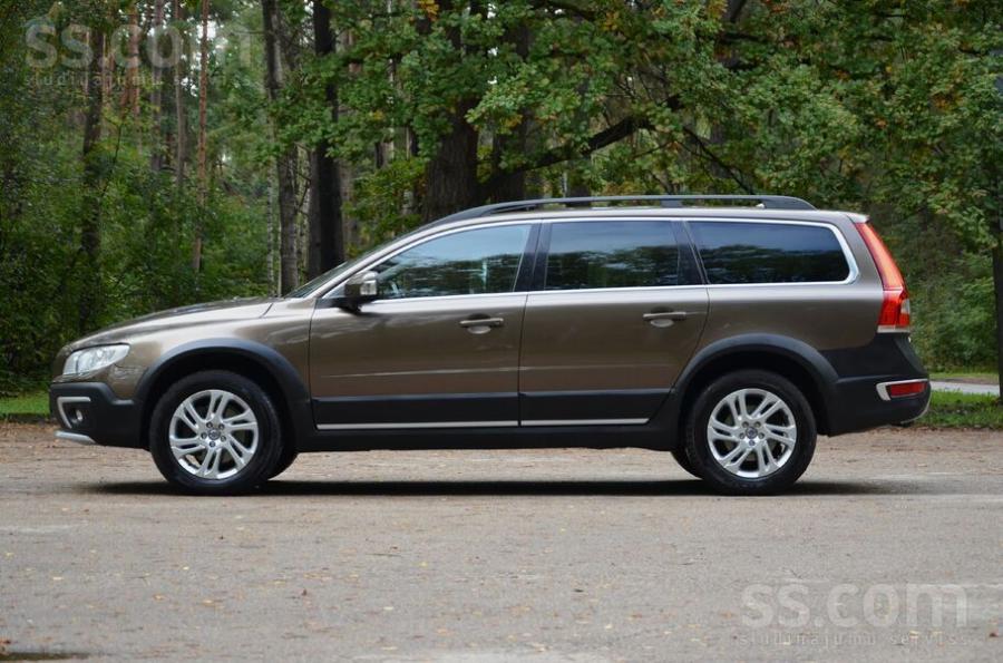 Brūns Volvo XC70 2014 Rīga, ar dzinēja tilpumu 2.40 L un nobraukumu 366 tūkst. km par 11990 €, foto 7 vietnē AUTOMOTO.COM.LV