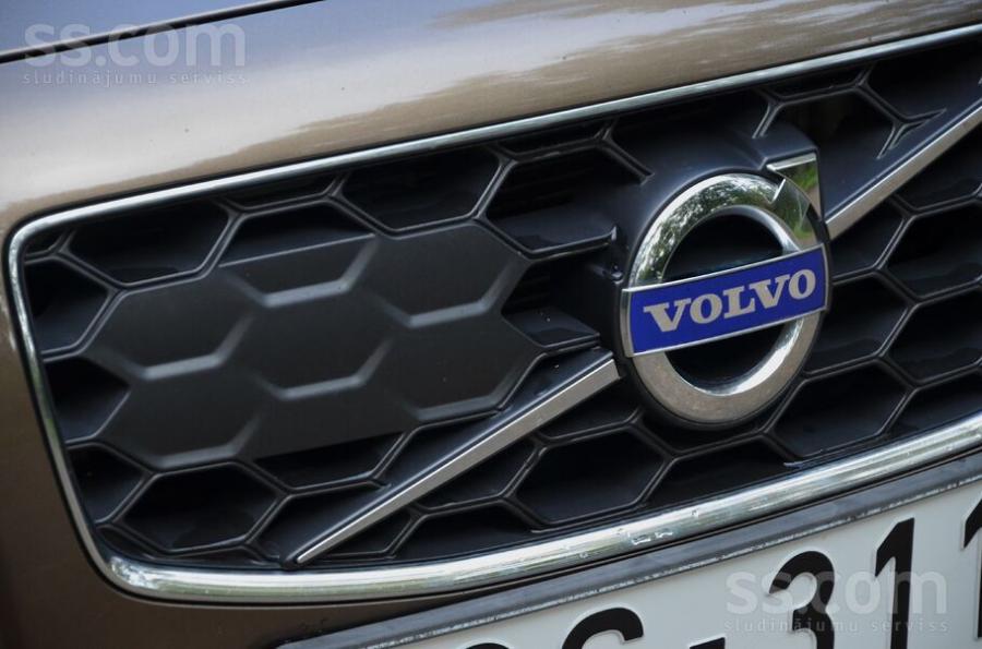 Brūns Volvo XC70 2014 Rīga, ar dzinēja tilpumu 2.40 L un nobraukumu 366 tūkst. km par 11990 €, foto 13 vietnē AUTOMOTO.COM.LV