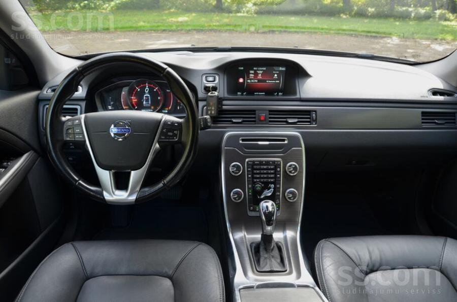 Brūns Volvo XC70 2014 Rīga, ar dzinēja tilpumu 2.40 L un nobraukumu 366 tūkst. km par 11990 €, foto 18 vietnē AUTOMOTO.COM.LV