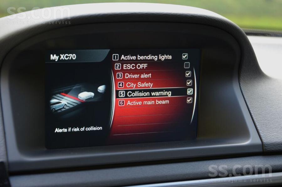 Brūns Volvo XC70 2014 Rīga, ar dzinēja tilpumu 2.40 L un nobraukumu 366 tūkst. km par 11990 €, foto 25 vietnē AUTOMOTO.COM.LV