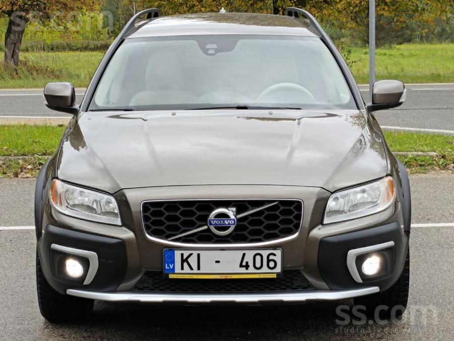 Brown Volvo XC70 2014 in Ogre, with an engine capacity of 2.00 L and mileage of 374 thousand km for 7650 €, photo 3 on AUTOMOTO.COM.LV