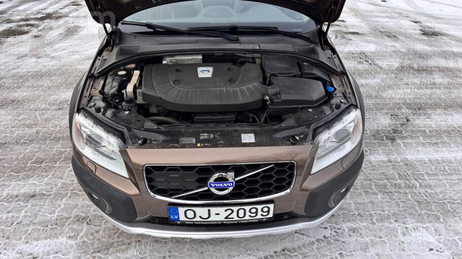 Brūns Volvo XC70 2015 Rīga, ar dzinēja tilpumu 2.40 L un nobraukumu 0 tūkst. km par 8990 €, foto 23 vietnē AUTOMOTO.COM.LV