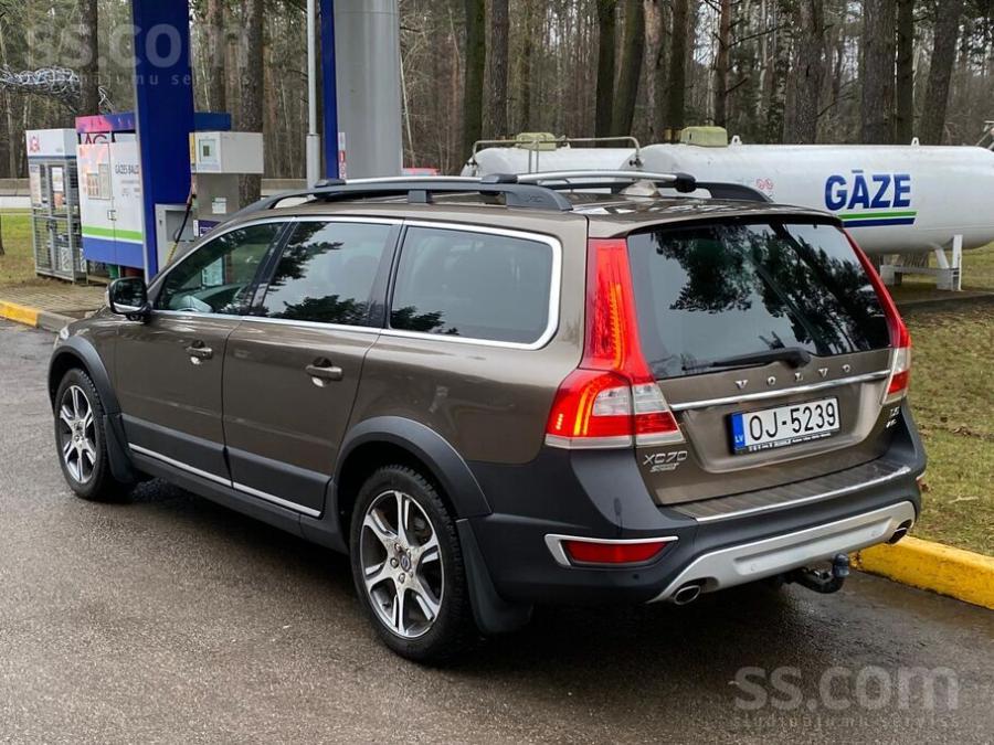 Brūns Volvo XC70 2015 Rīga, ar dzinēja tilpumu 2.40 L un nobraukumu 0 tūkst. km par 13400 €, foto 3 vietnē AUTOMOTO.COM.LV