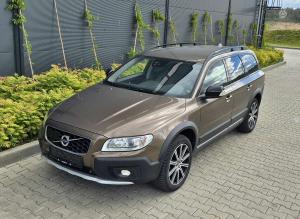 Brown Volvo XC70 2015 in Vilnius, with an engine capacity of 1.97 L and mileage of 251 thousand km for 9500 €, photo 3 on AUTOMOTO.COM.LV