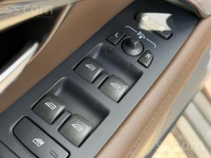 Brown Volvo XC70 2015 in Riga, with an engine capacity of 2.40 L and mileage of 214 thousand km for 14990 €, photo 8 on AUTOMOTO.COM.LV
