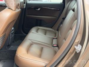 Brown Volvo XC70 2015 in Riga, with an engine capacity of 2.40 L and mileage of 214 thousand km for 14990 €, photo 18 on AUTOMOTO.COM.LV