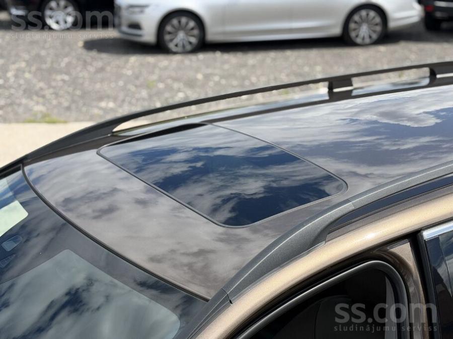 Brown Volvo XC70 2015 in Riga, with an engine capacity of 2.40 L and mileage of 214 thousand km for 14990 €, photo 24 on AUTOMOTO.COM.LV