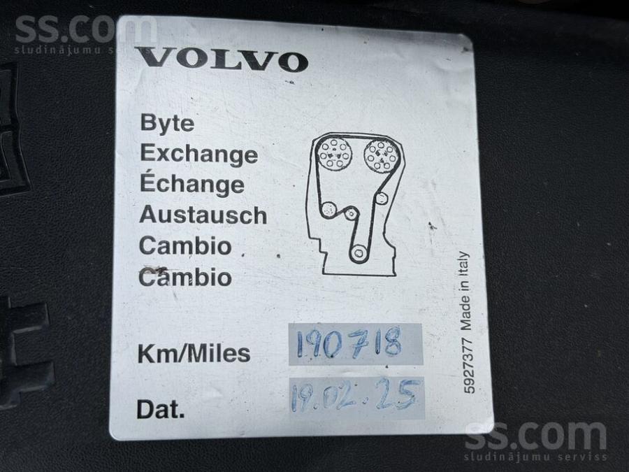 Brown Volvo XC70 2015 in Riga, with an engine capacity of 2.40 L and mileage of 214 thousand km for 14990 €, photo 29 on AUTOMOTO.COM.LV