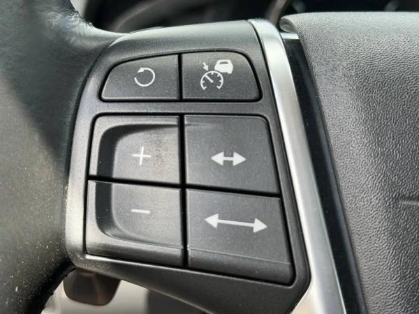 Brūns Volvo XC70 2015 Rīga, ar dzinēja tilpumu 2.40 L un nobraukumu 214 tūkst. km par 14990 €, foto 9 vietnē AUTOMOTO.COM.LV