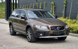 Brown Volvo XC70 2015 in Vilnius, with an engine capacity of 1.98 L and mileage of 257 thousand km for 9650 €, photo  on AUTOMOTO.COM.LV