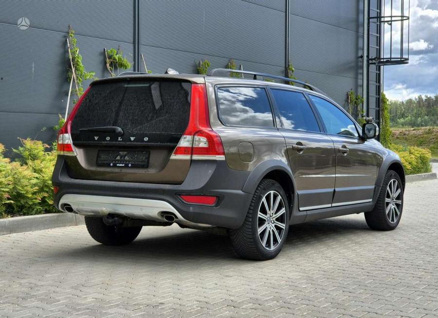 Brūns Volvo XC70 2015 Viļņa, ar dzinēja tilpumu 1.98 L un nobraukumu 257 tūkst. km par 9650 €, foto 6 vietnē AUTOMOTO.COM.LV