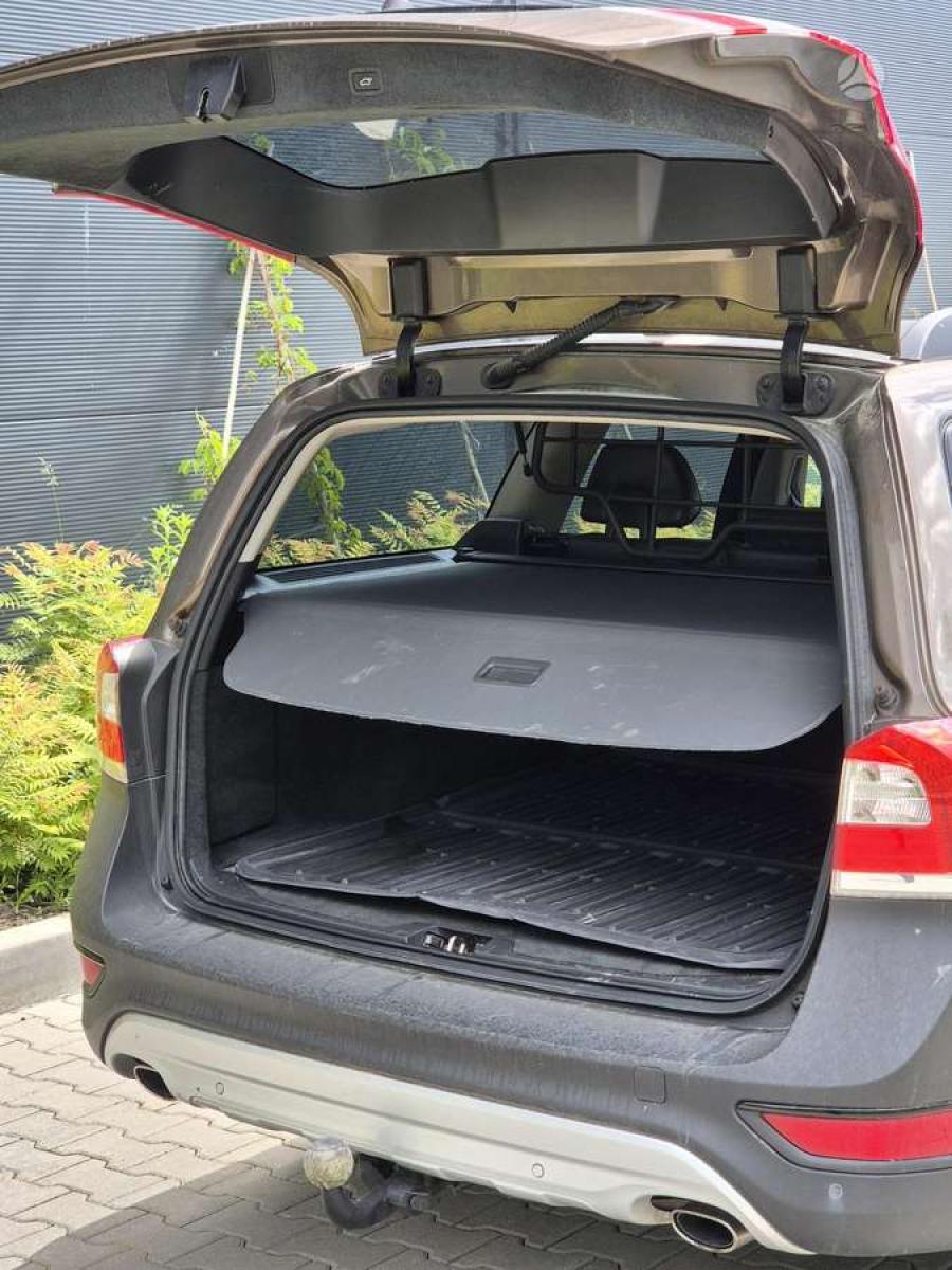 Brūns Volvo XC70 2015 Viļņa, ar dzinēja tilpumu 1.98 L un nobraukumu 257 tūkst. km par 9650 €, foto 10 vietnē AUTOMOTO.COM.LV