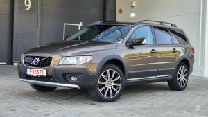 Brown Volvo XC70 2015 in Vilnius, with an engine capacity of 1.98 L and mileage of 257 thousand km for 9950 €, photo 3 on AUTOMOTO.COM.LV