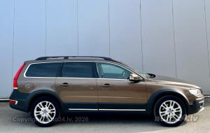 Brown Volvo XC70 2016 in Tallinn, with an engine capacity of 2.40 L and mileage of 0 thousand km for 15999 €, photo 6 on AUTOMOTO.COM.LV