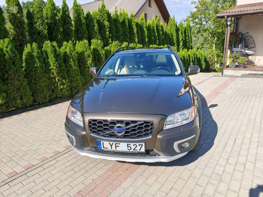 Brown Volvo XC70 2016 in Vilnius, with an engine capacity of 2.50 L and mileage of 177 thousand km for 13400 €, photo 7 on AUTOMOTO.COM.LV