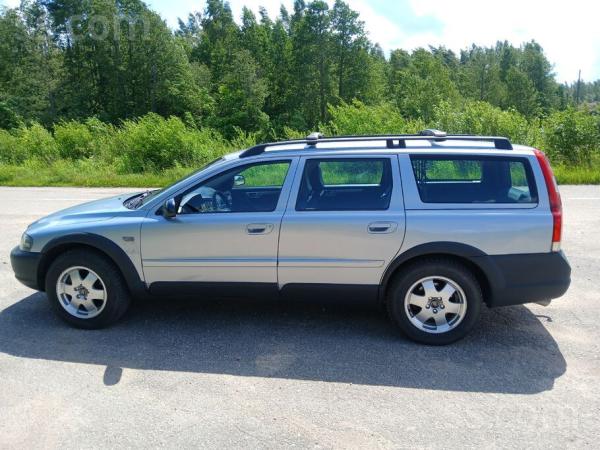 Volvo XC70 2001 Balvi, ar dzinēja tilpumu 2.40 L un nobraukumu 283 tūkst. km par 2100 €, foto 3 vietnē AUTOMOTO.COM.LV