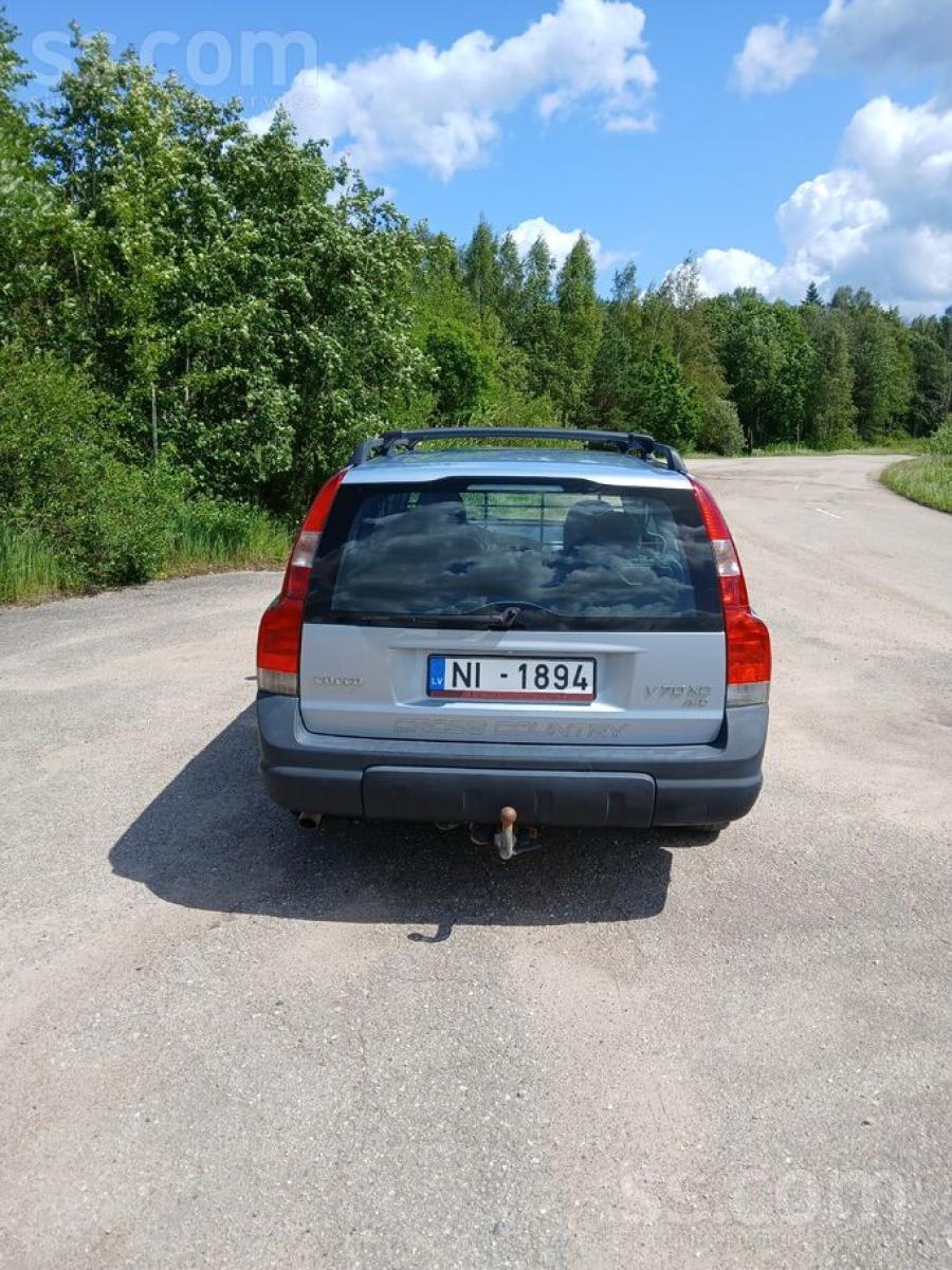 Volvo XC70 2001 Balvi, ar dzinēja tilpumu 2.40 L un nobraukumu 283 tūkst. km par 2100 €, foto 4 vietnē AUTOMOTO.COM.LV