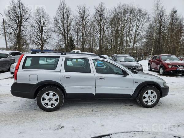 Volvo XC70 2003 Talsi, ar dzinēja tilpumu 2.40 L un nobraukumu 263 tūkst. km par 4999 €, foto 5 vietnē AUTOMOTO.COM.LV