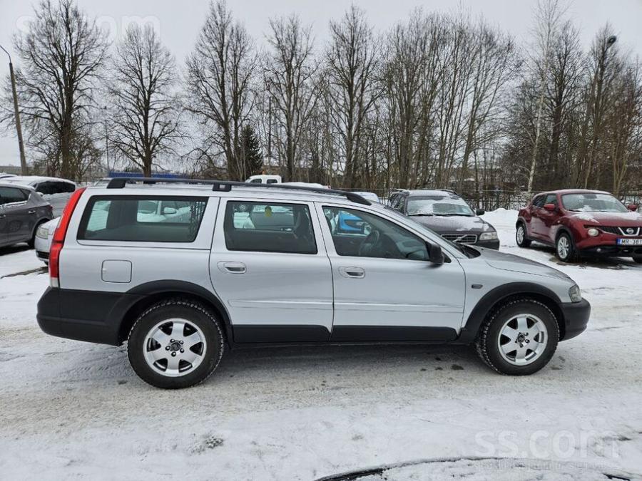 Volvo XC70 2003 Talsi, ar dzinēja tilpumu 2.40 L un nobraukumu 263 tūkst. km par 4999 €, foto 5 vietnē AUTOMOTO.COM.LV
