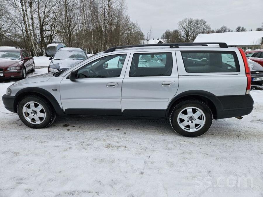 Volvo XC70 2003 Talsi, ar dzinēja tilpumu 2.40 L un nobraukumu 263 tūkst. km par 4999 €, foto 6 vietnē AUTOMOTO.COM.LV