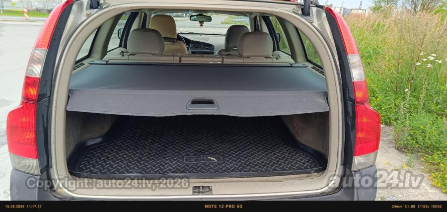 Volvo XC70 2003 Mardu, ar dzinēja tilpumu 2.50 L un nobraukumu 434 tūkst. km par 950 €, foto 6 vietnē AUTOMOTO.COM.LV