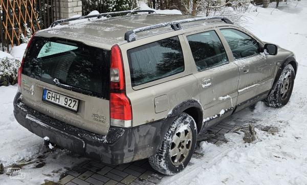 Volvo XC70 2004 Kauņa, ar dzinēja tilpumu 2.40 L un nobraukumu 277 tūkst. km par 2400 €, foto 7 vietnē AUTOMOTO.COM.LV