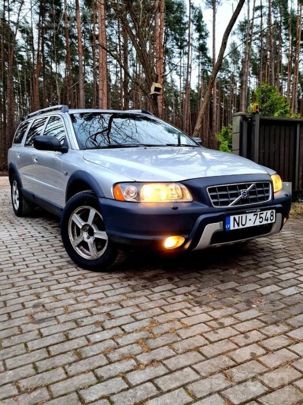 Volvo XC70 2005 Jūrmala, ar dzinēja tilpumu 2.40 L un nobraukumu 316 tūkst. km par 2500 €, foto 2 vietnē AUTOMOTO.COM.LV