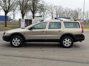 Volvo XC70 2005 Kelmė, ar dzinēja tilpumu 2.40 L un nobraukumu 390 tūkst. km par 2400 €, foto 2 vietnē AUTOMOTO.COM.LV