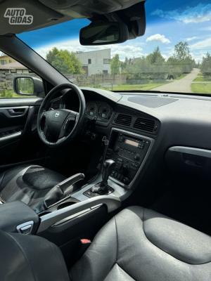 Volvo XC70 2005 in Vilnius, with an engine capacity of 2.40 L and mileage of 398 thousand km for 2300 €, photo 7 on AUTOMOTO.COM.LV