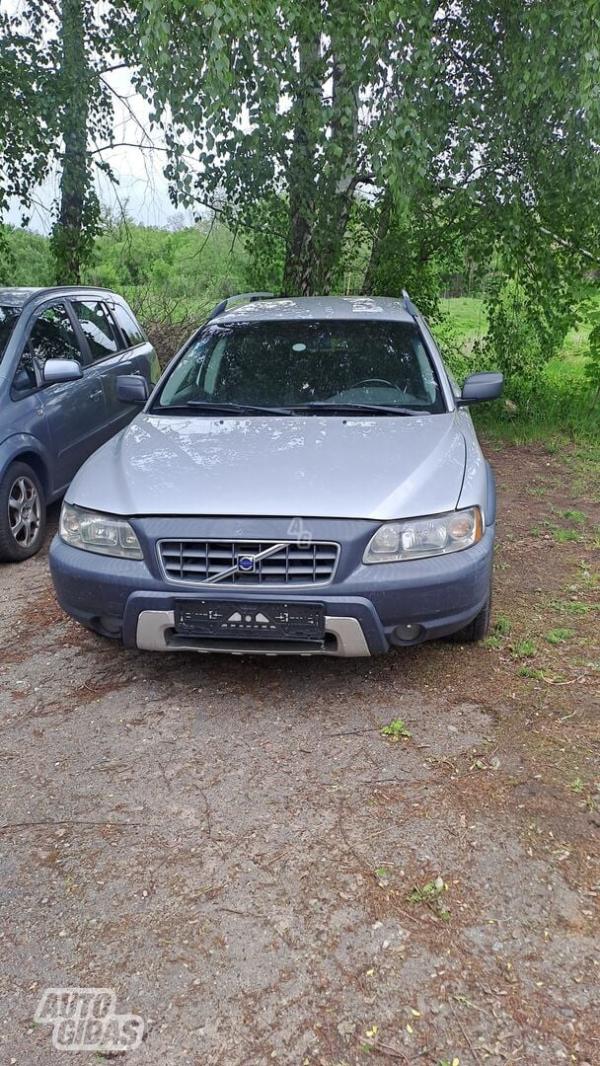 Вольво ХС70 2005 в Вильнюс, объемом двигателя 2.40 л и пробегом 313 тыс. км за 3050 €, фото 1 на AUTOMOTO.COM.LV