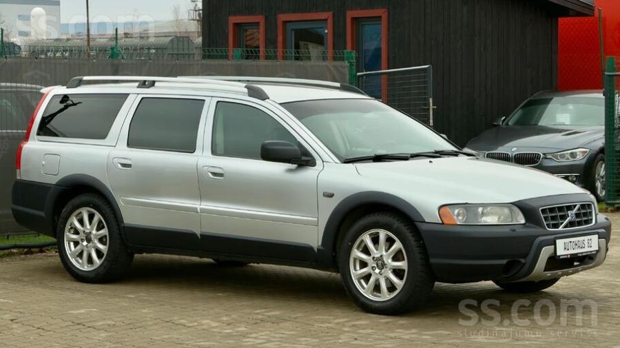 Volvo XC70 2006 in Liepaja, with an engine capacity of 2.40 L and mileage of 332 thousand km for 3950 €, photo 2 on AUTOMOTO.COM.LV