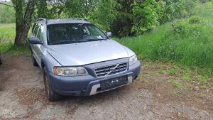 Volvo XC70 2006 in Vilnius, with an engine capacity of 2.40 L and mileage of 313 thousand km for 2999 €, photo 3 on AUTOMOTO.COM.LV