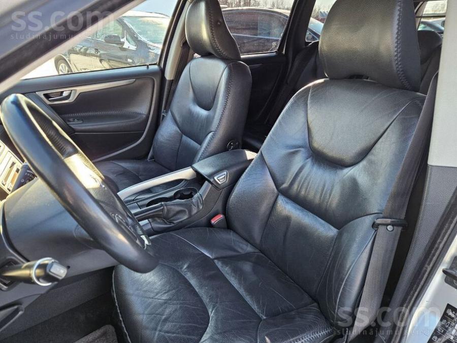 Volvo XC70 2006 Talsi, ar dzinēja tilpumu 2.40 L un nobraukumu 285 tūkst. km par 5299 €, foto 11 vietnē AUTOMOTO.COM.LV