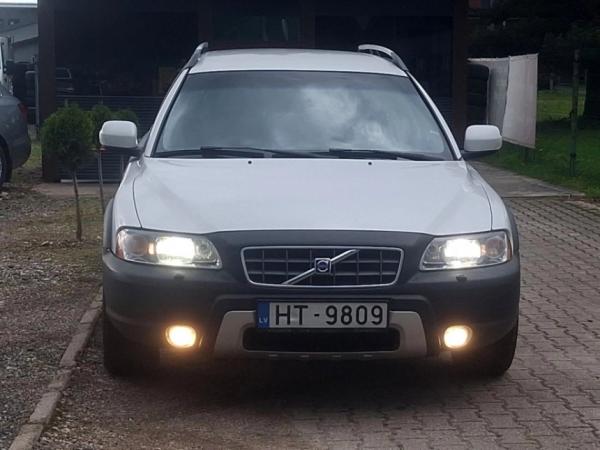 Volvo XC70 2006 in Riga, with an engine capacity of 2.40 L and mileage of 410 thousand km for 3650 €, photo 2 on AUTOMOTO.COM.LV