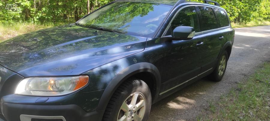 Volvo XC70 2008 in Silute, with an engine capacity of 2.40 L and mileage of 300 thousand km for 4950 €, photo 5 on AUTOMOTO.COM.LV