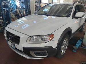 Volvo XC70 2009 in Kaunas, with an engine capacity of 2.40 L and mileage of 325 thousand km for 4190 €, photo 3 on AUTOMOTO.COM.LV