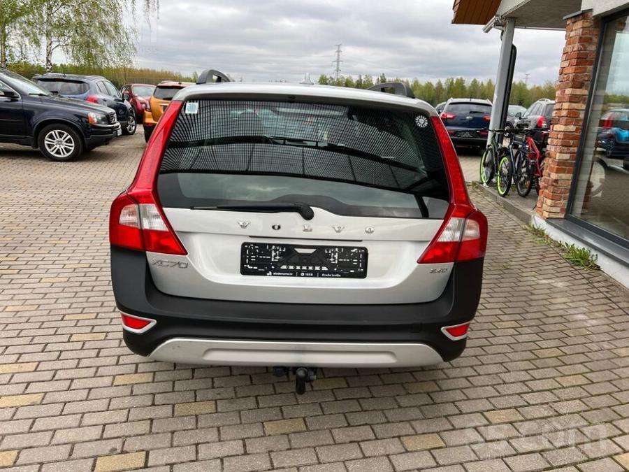 Volvo XC70 2010 Talsi, ar dzinēja tilpumu 2.40 L un nobraukumu 313 tūkst. km par 10470 €, foto 12 vietnē AUTOMOTO.COM.LV