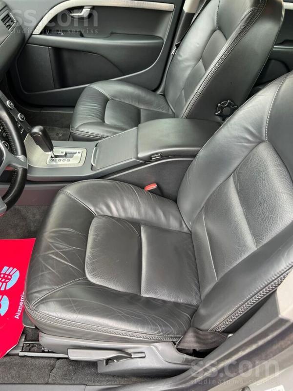 Volvo XC70 2010 Talsi, ar dzinēja tilpumu 2.40 L un nobraukumu 313 tūkst. km par 10470 €, foto 5 vietnē AUTOMOTO.COM.LV