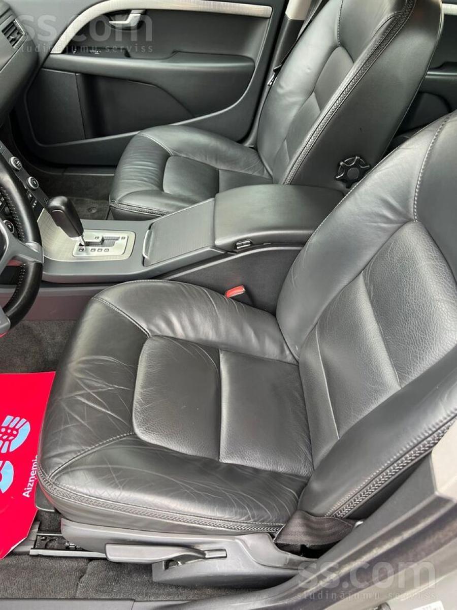 Volvo XC70 2010 Talsi, ar dzinēja tilpumu 2.40 L un nobraukumu 313 tūkst. km par 10470 €, foto 6 vietnē AUTOMOTO.COM.LV