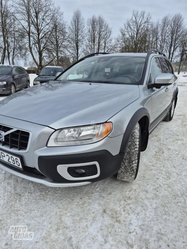 Volvo XC70 2013 in Silute, with an engine capacity of 3.20 L and mileage of 246 thousand km for 7700 €, photo 2 on AUTOMOTO.COM.LV