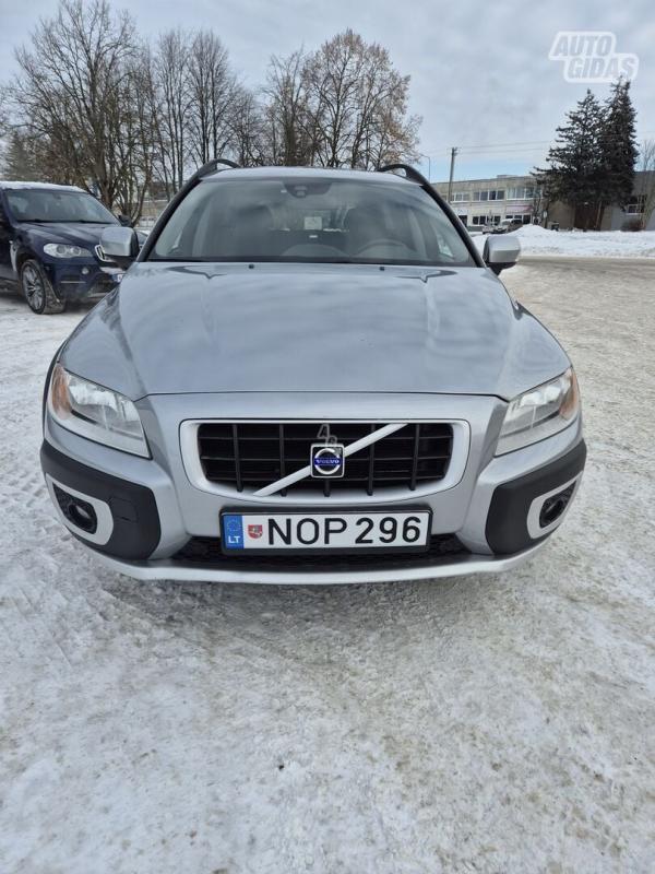 Volvo XC70 2013 in Silute, with an engine capacity of 3.20 L and mileage of 246 thousand km for 7700 €, photo 3 on AUTOMOTO.COM.LV