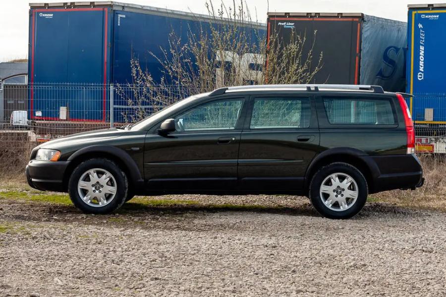 Зеленый Вольво ХС70 2005 в Рига, объемом двигателя 2.50 л и пробегом 329 тыс. км за 5290 €, фото 9 на AUTOMOTO.COM.LV