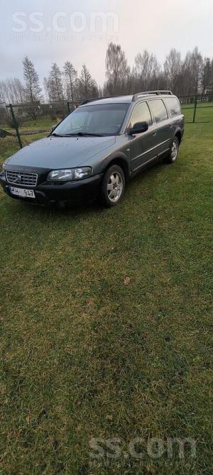 Zaļš Volvo XC70 2003 Jelgava, ar dzinēja tilpumu 2.40 L un nobraukumu 430 tūkst. km par 950 €, foto 5 vietnē AUTOMOTO.COM.LV