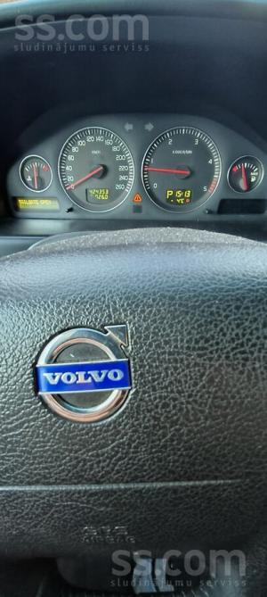 Zaļš Volvo XC70 2003 Jelgava, ar dzinēja tilpumu 2.40 L un nobraukumu 430 tūkst. km par 950 €, foto 8 vietnē AUTOMOTO.COM.LV